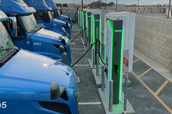 Newsflash - 4 Gen Logistics Launches First Phase of Electrified Rialto ...